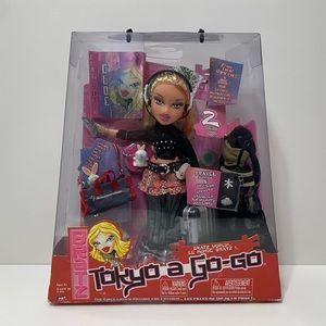 bratz | Toys | Bratz Tokyo A Gogo 20 Rare Vintage Cloe Barbie Doll New ...